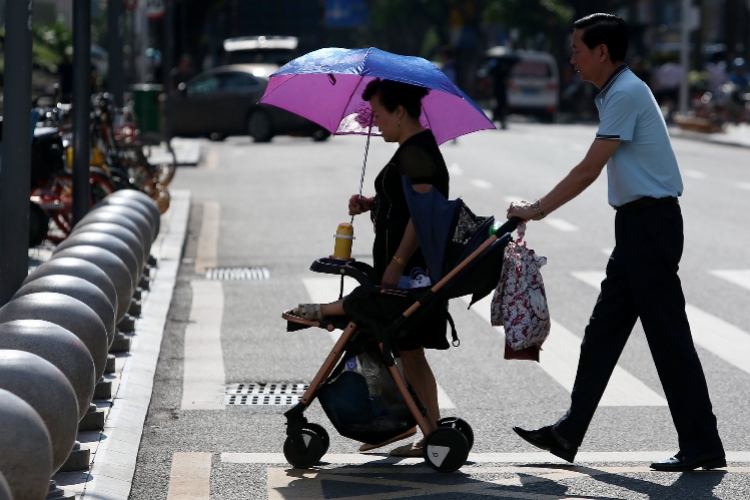 深圳已入夏!31℃闷热还要持续三天 深圳24小时 深新闻 奥一网